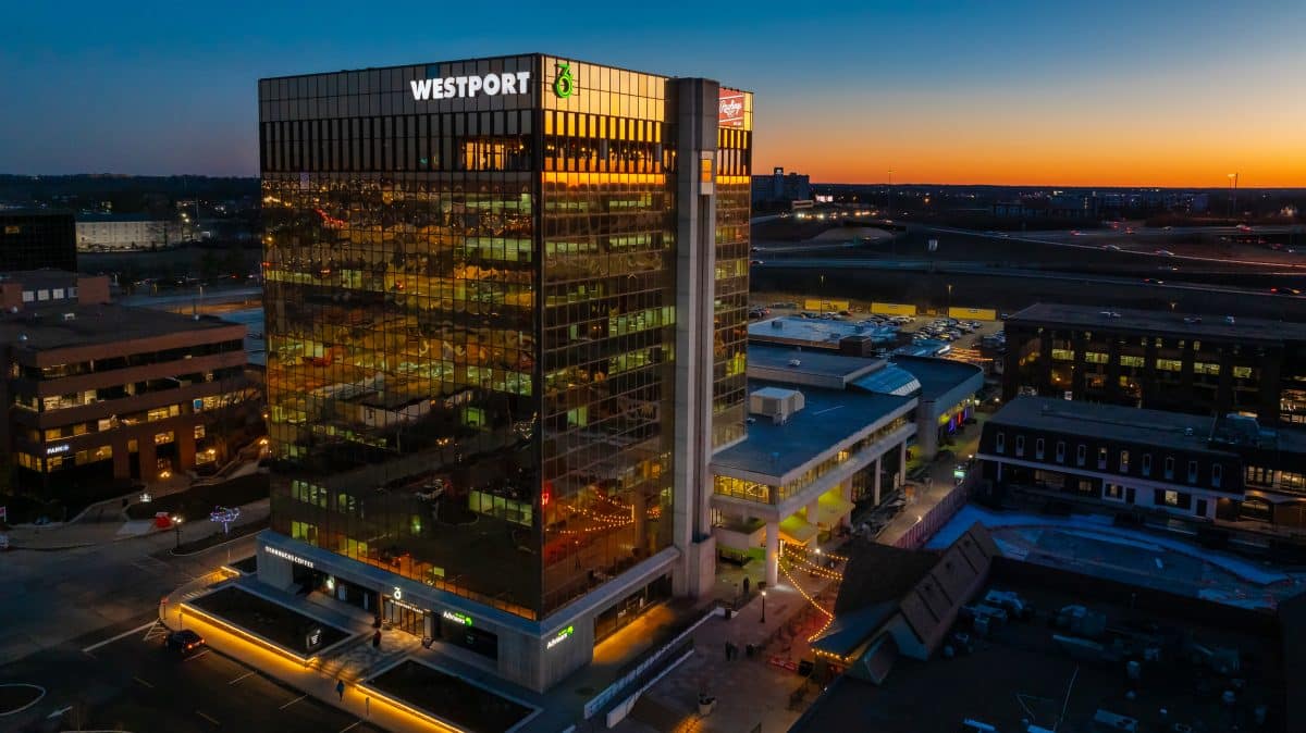 360 Westport - Westport Plaza STL